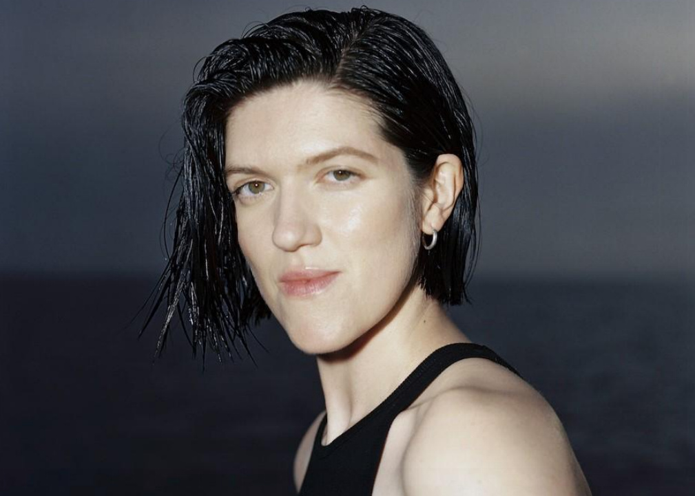 Romy le rinde tributo a Donna Lewis en “Always Forever” - FILTER México