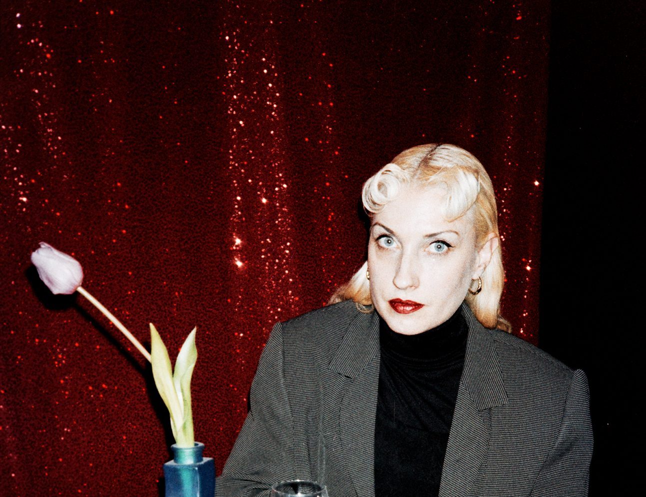 Molly Nilsson presenta el álbum 'Amateur' - FILTER México